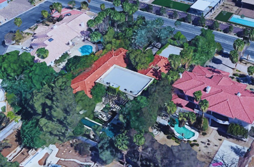 Tour Inside Carrot Top House In Las Vegas